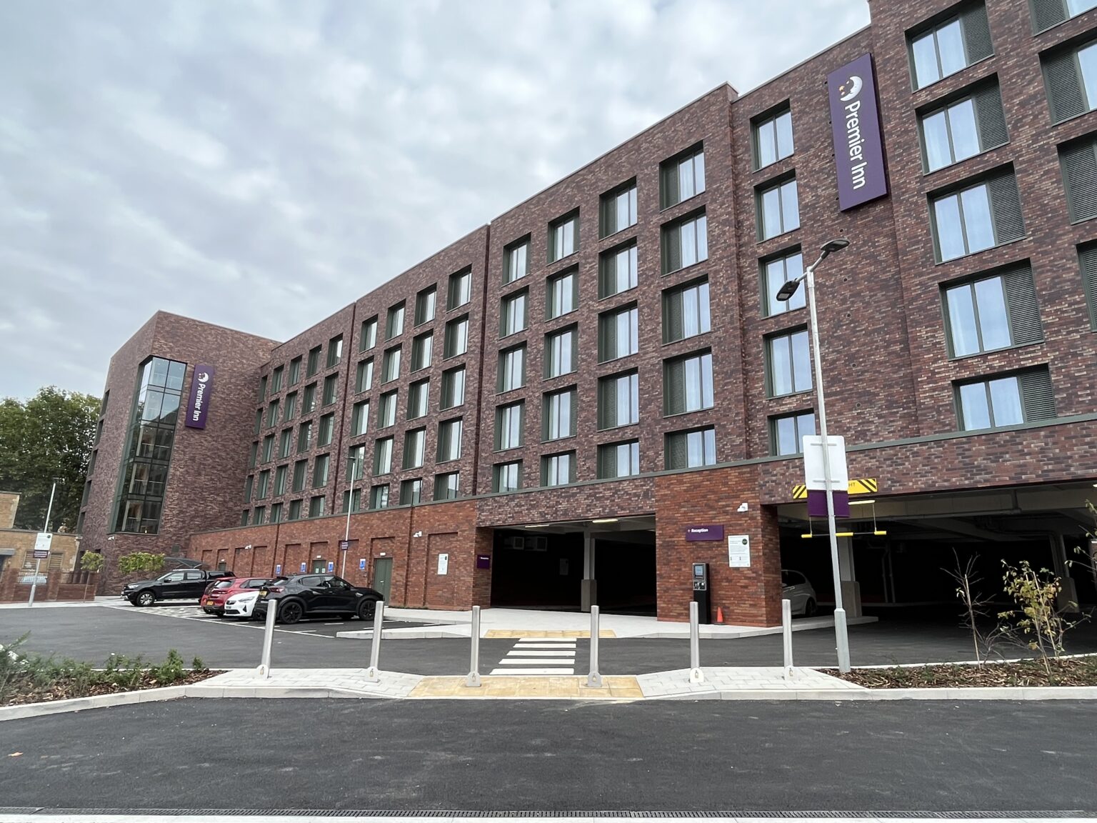 Premier Inn Swindon Town Centre - winner of edie Built Environment ...